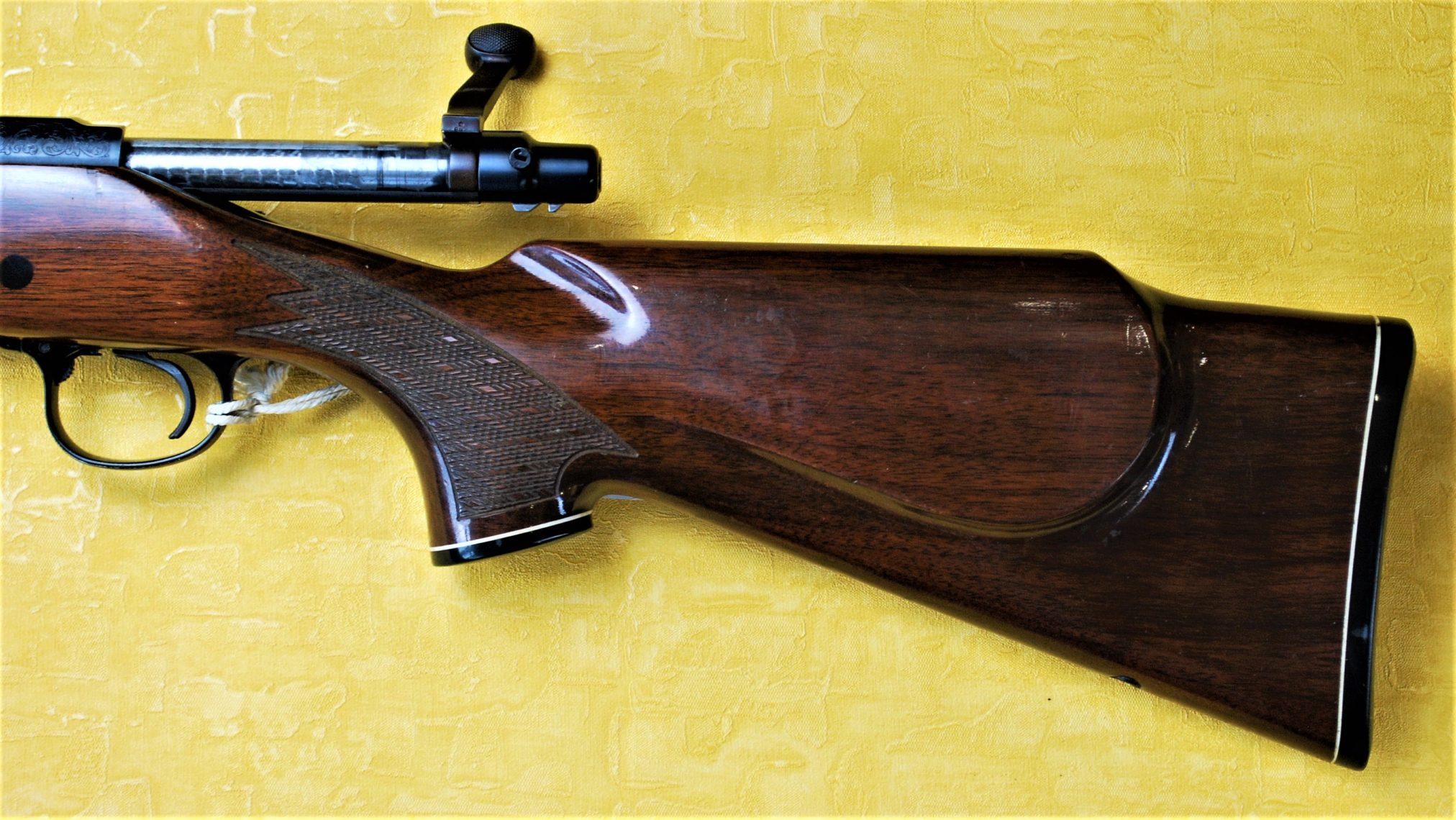 REMINGTON .223 DELUXE BOLT ACTION RIFLE. - Emma Custom Rifles
