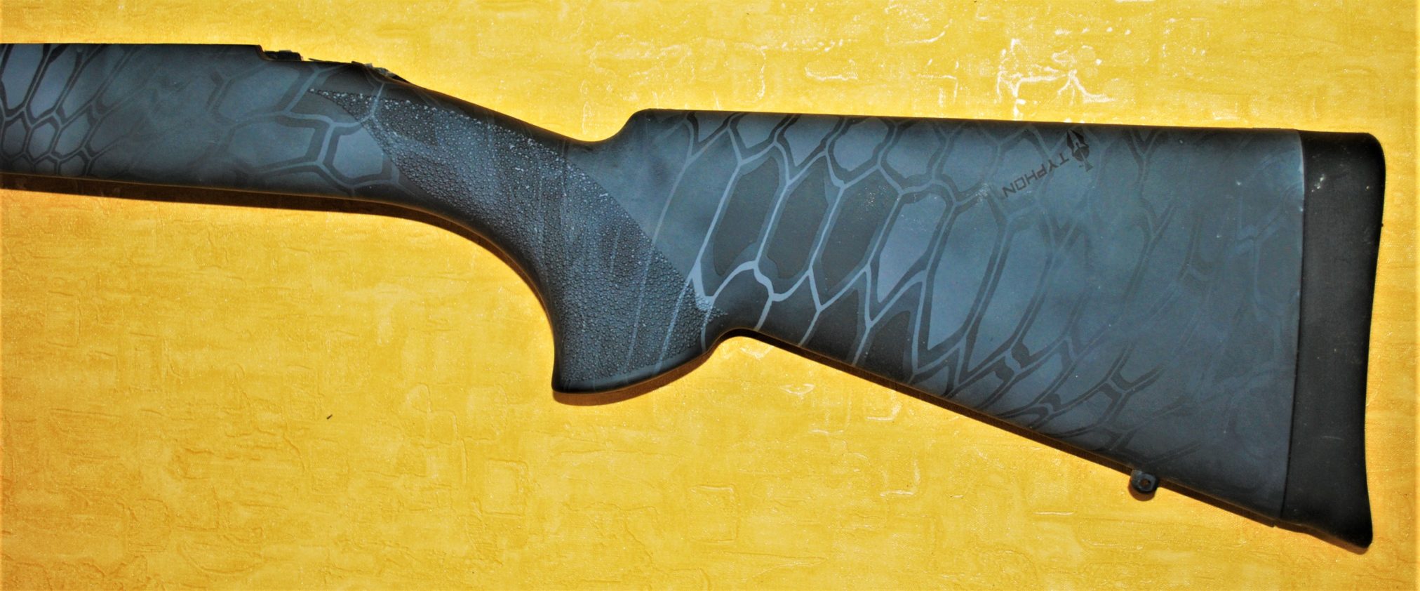 HOWA 1500 STANDARD ACTION HOGUE STOCK. KRYPTEK TYPHOON. - Emma Custom ...