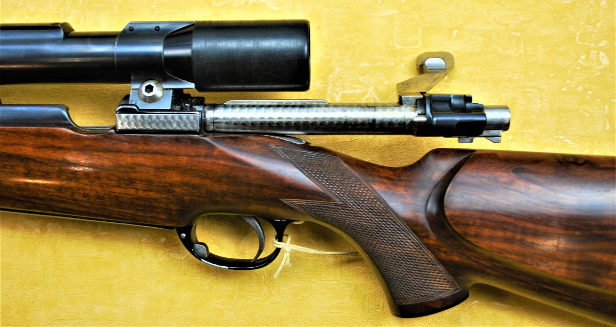 DAVID LLOYD .270 BOLT ACTION RIFLE AND SCOPE. - Emma Custom Rifles