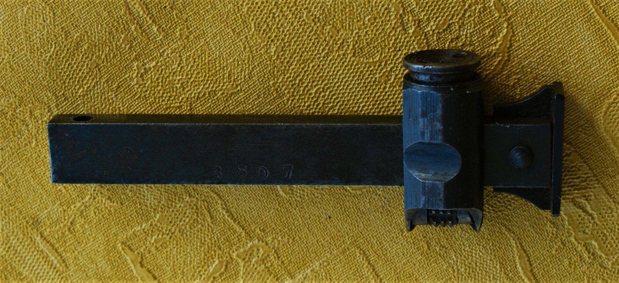 LEE ENFIELD SMLE NO1 MK111 AND SIMILAR ORIGINAL REAR IRON BATTLE ...