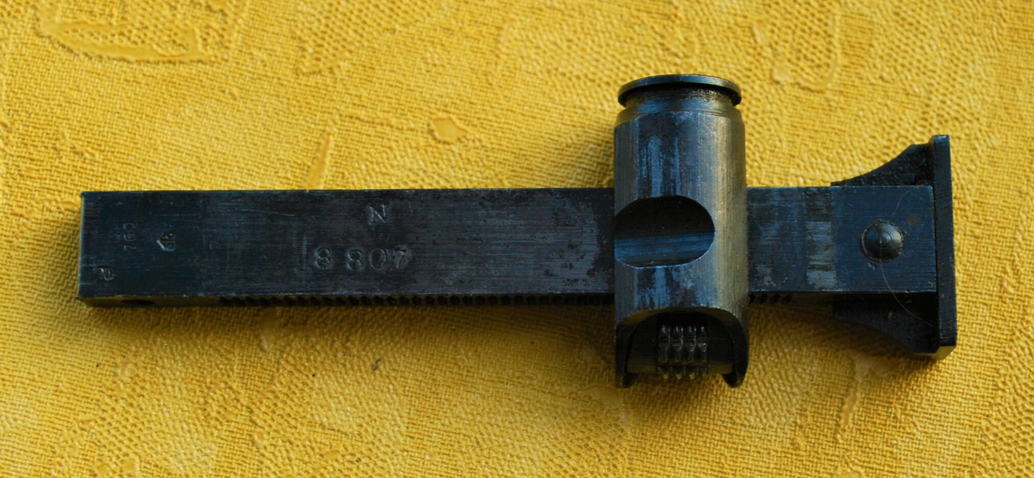 LEE ENFIELD SMLE NO1 MK111 AND SIMILAR ORIGINAL REAR IRON BATTLE ...