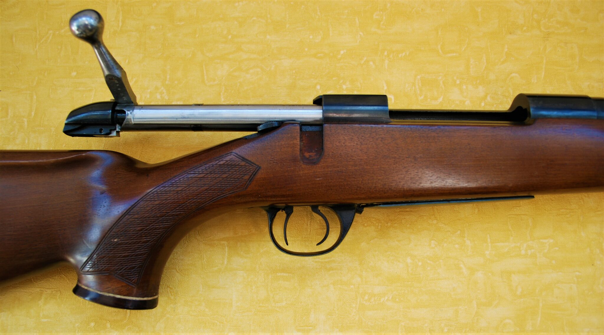 BSA CFT .300 WIN MAG HEAVY TARGET BARREL BOLT ACTION RIFLE. - Emma ...