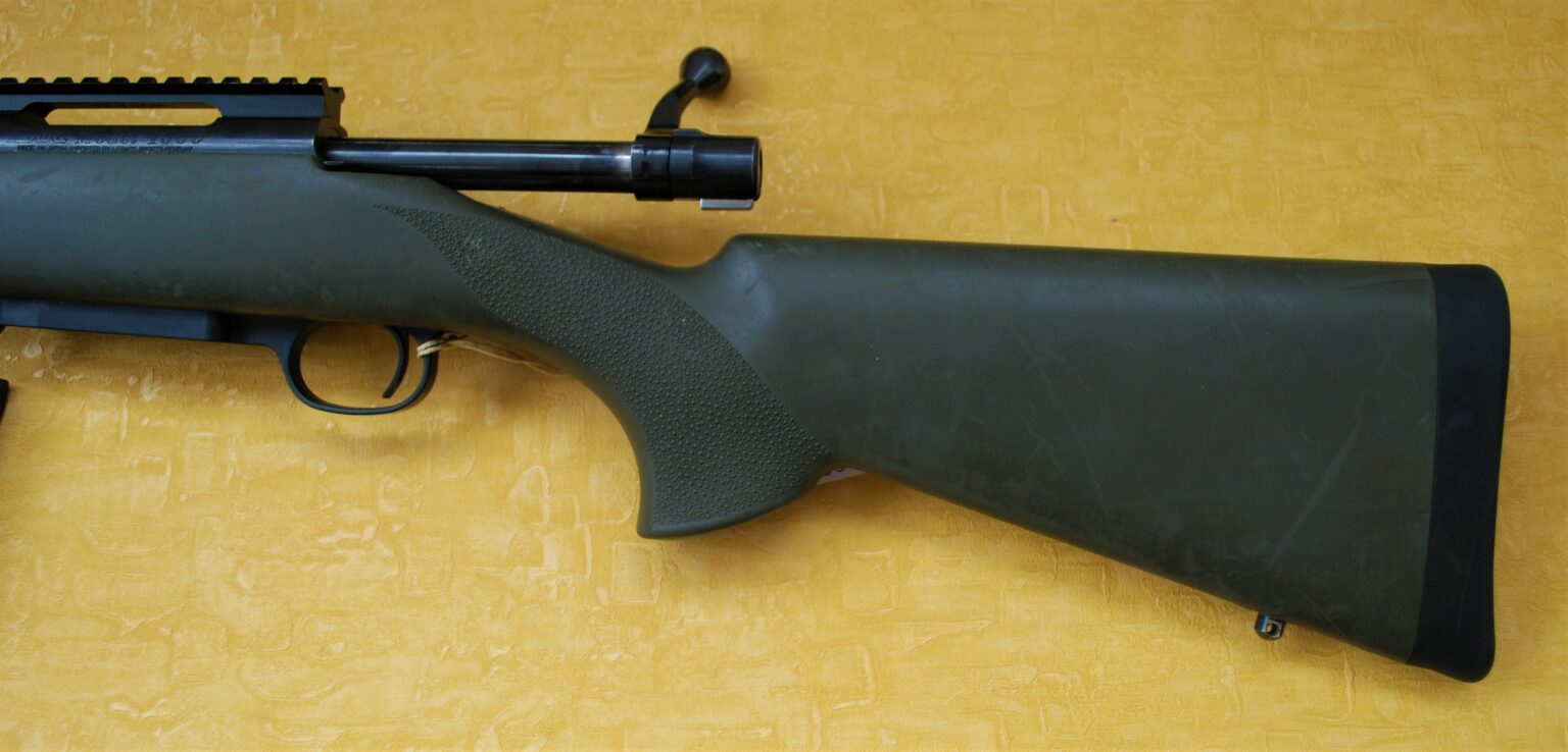 HOWA .22-250 BOLT ACTION RIFLE. - Emma Custom Rifles