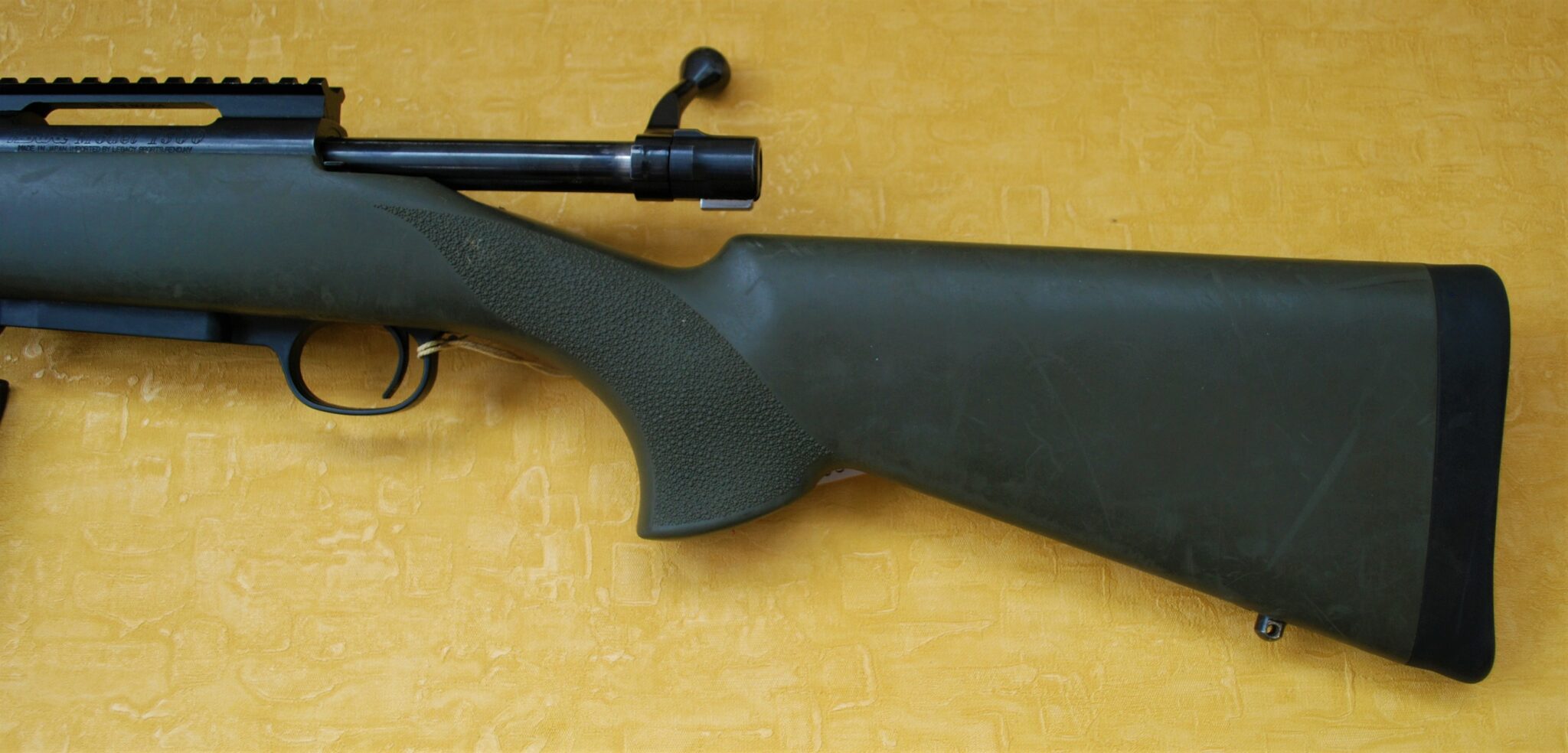 HOWA .22-250 BOLT ACTION RIFLE. - Emma Custom Rifles