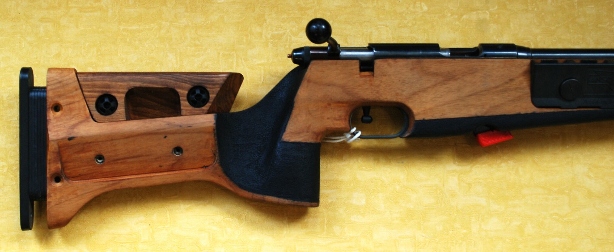 ANSCHUTZ 1827 BIATHLON .22 RIM FIRE BOLT ACTION RIFLE. - Emma Custom Rifles