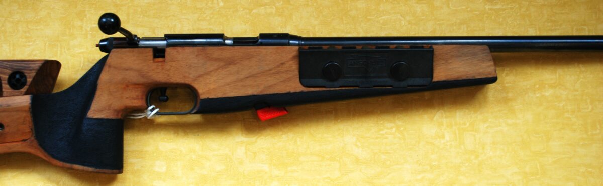 ANSCHUTZ 1827 BIATHLON .22 RIM FIRE BOLT ACTION RIFLE. - Emma Custom Rifles