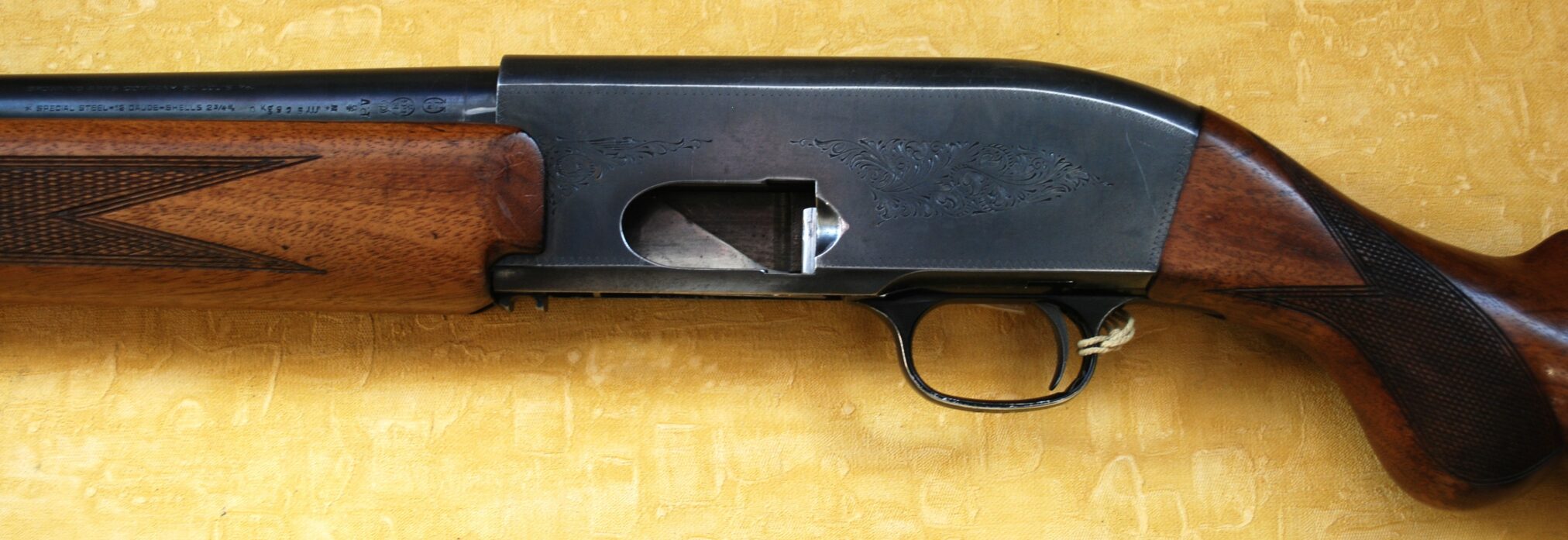 BROWNING ‘DOUBLE AUTO’ 12G SEMI-AUTOMATIC SHOTGUN. - Emma Custom Rifles