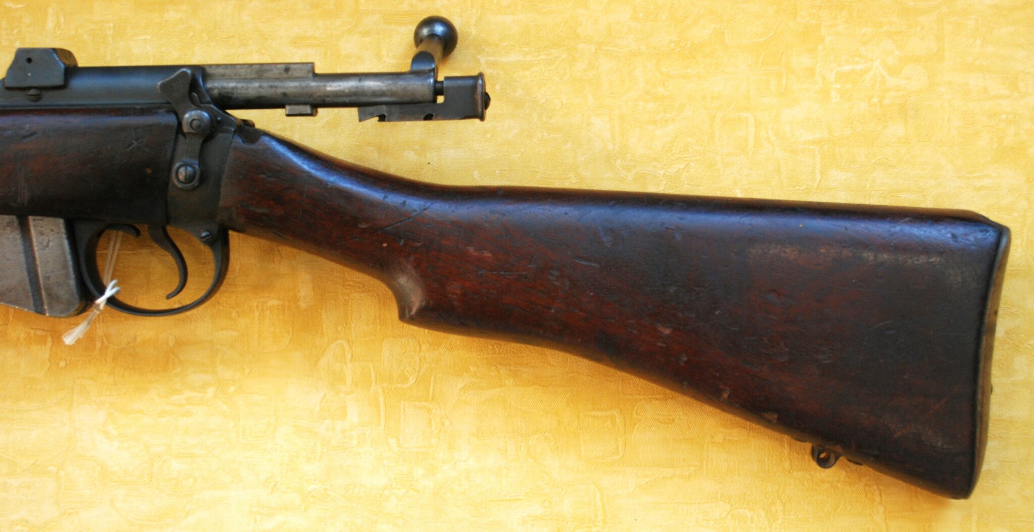 SMLE SHORT MAGAZINE LEE ENFIELD .303 BOLT ACTION SERVICE RIFLE. - Emma ...
