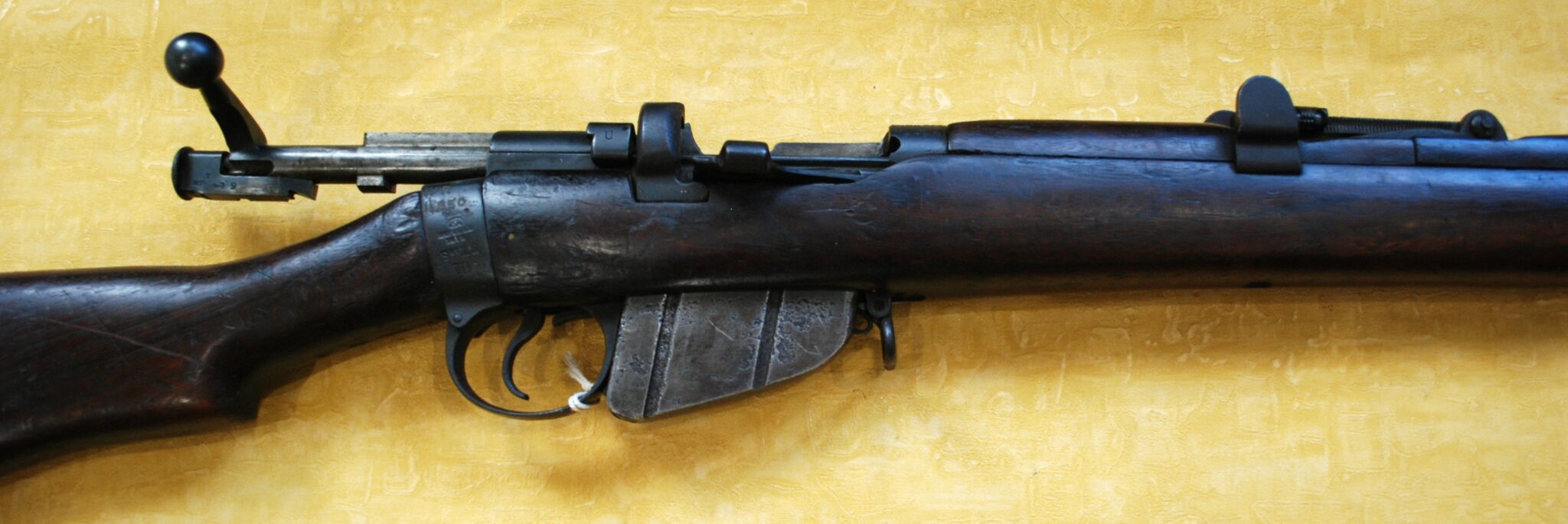 SMLE SHORT MAGAZINE LEE ENFIELD .303 BOLT ACTION SERVICE RIFLE. - Emma ...