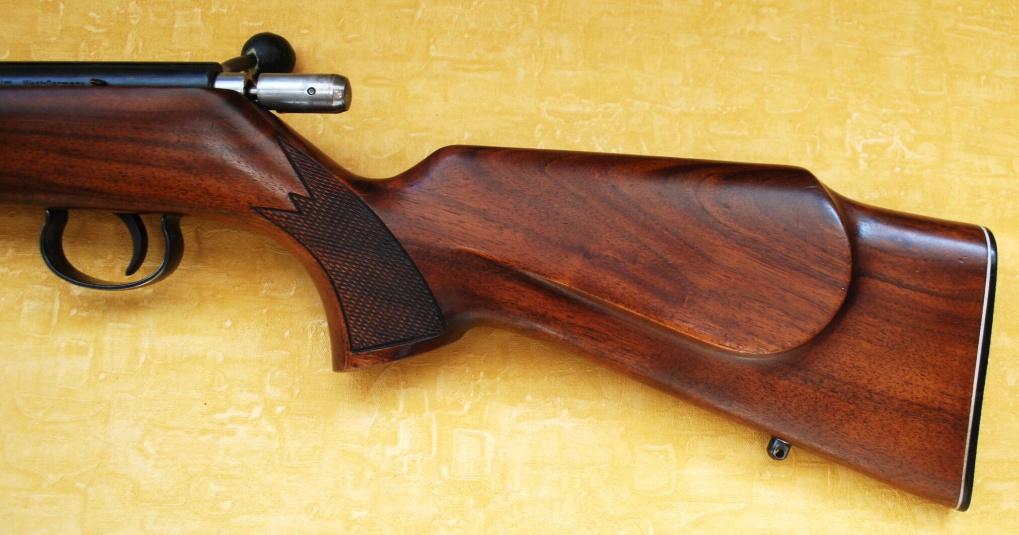 ANSCHUTZ .22 RIM FIRE BOLT ACTION RIFLE. - Emma Custom Rifles
