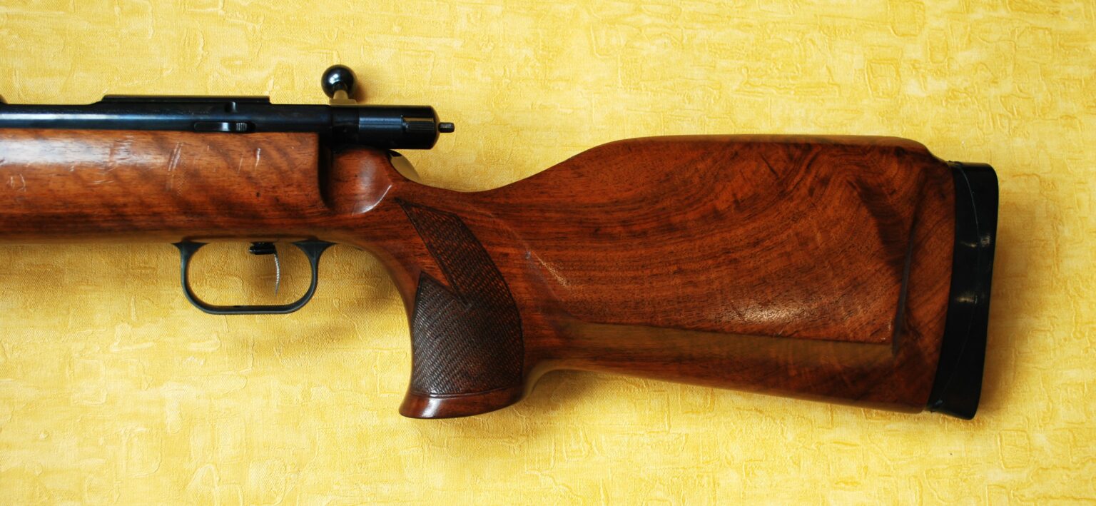 ANSCHUTZ MATCH 54 BOLT ACTION .22 RIM-FIRE TARGET RIFLE. - Emma Custom ...