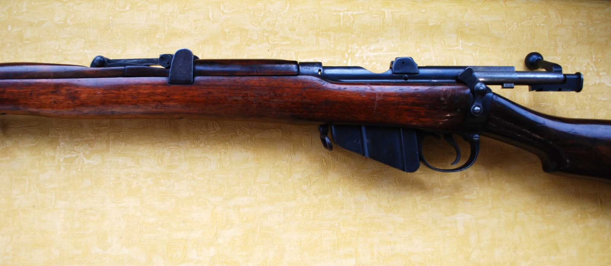 LEE ENFIELD / SMLE .303 BOLT ACTION RIFLE. - Emma Custom Rifles