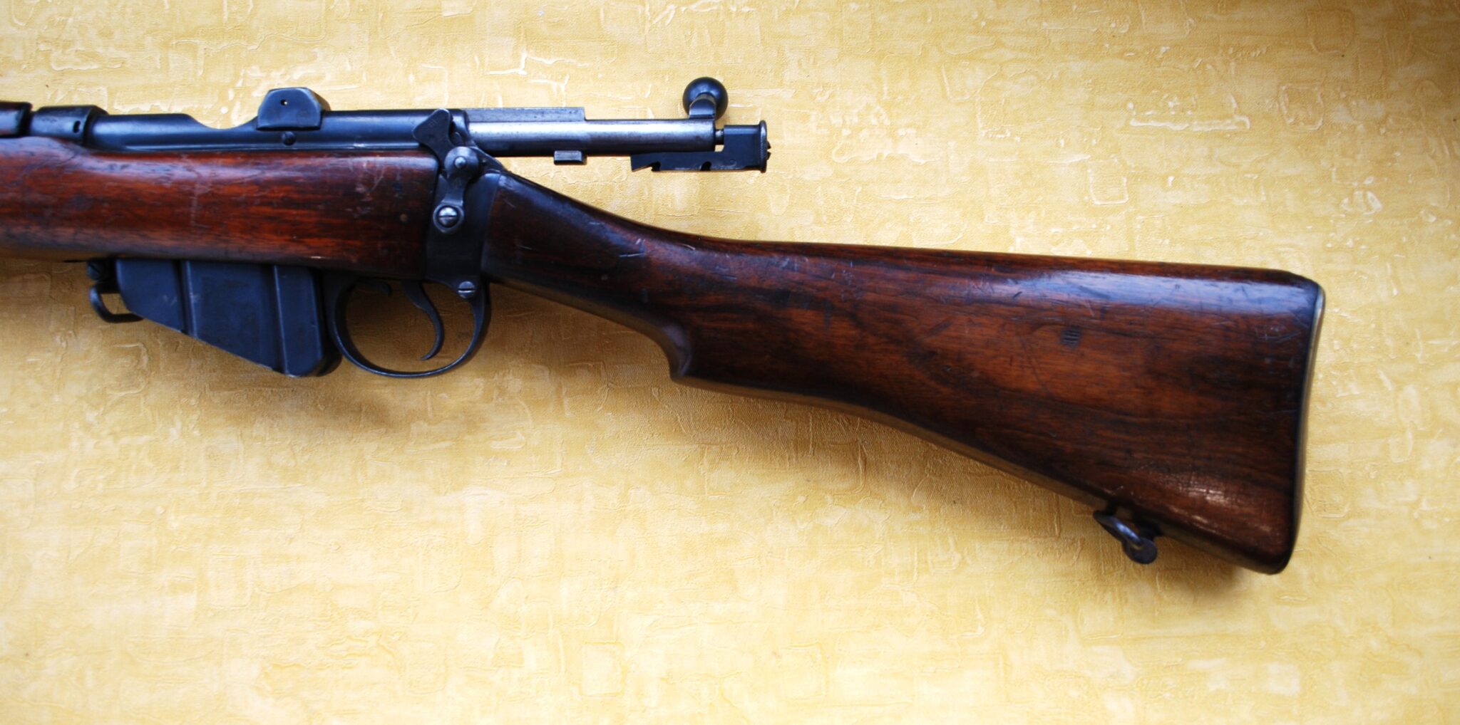LEE ENFIELD / SMLE .303 BOLT ACTION RIFLE. - Emma Custom Rifles