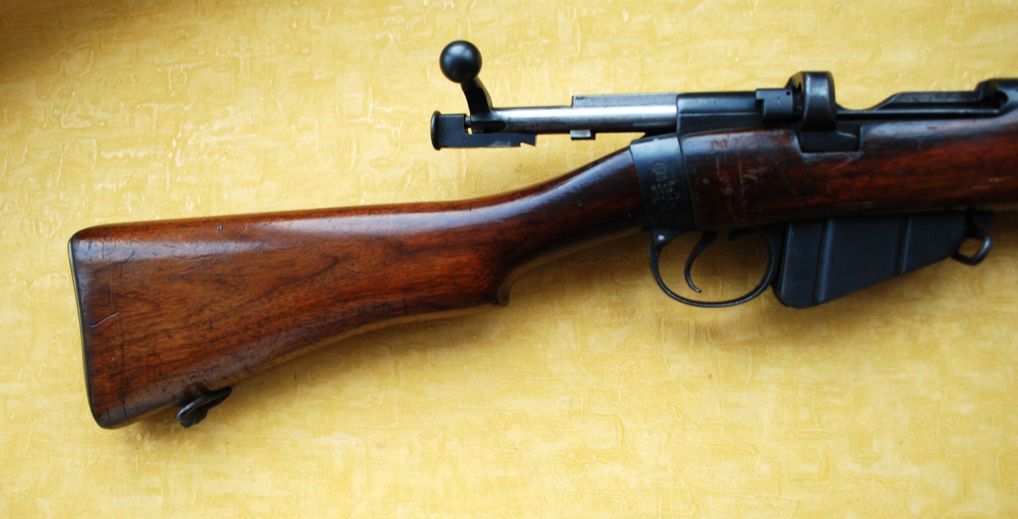 LEE ENFIELD / SMLE .303 BOLT ACTION RIFLE. - Emma Custom Rifles